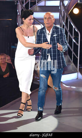Emma Willis with Joe Quaranta after he leaves the house after being ...