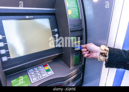 Slot for inserting a cash card / credit card into a vending machine ...