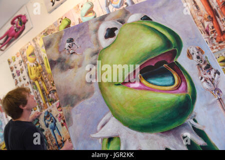 Binz, Germany. 6th July, 2017. The painter Andreas Schiller has chosen ...