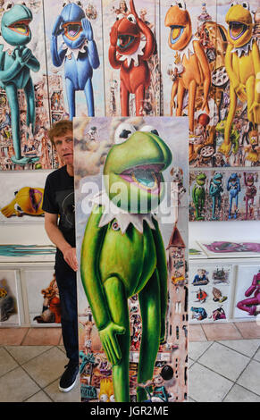 Binz, Germany. 6th July, 2017. The painter Andreas Schiller has chosen ...