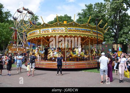 Funfair, Chapelfield Gardens, Norwich UK Stock Photo - Alamy