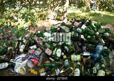 trash clean up after a big event Stock Photo - Alamy