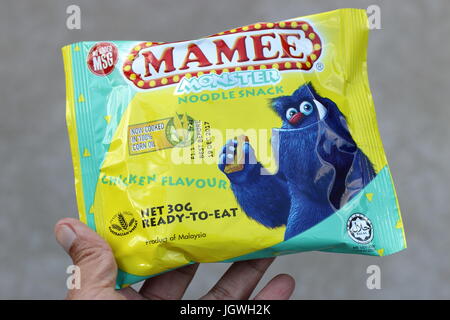 Mamee Monster Chicken Flavour Noodle Snack Stock Photo - Alamy