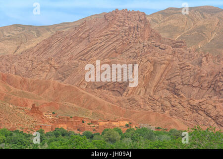 Tectonized sandstone in the Draa Valley Stock Photo - Alamy