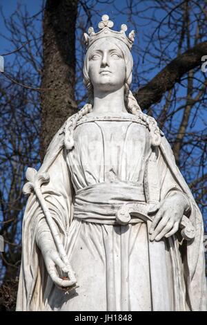 STATUE OF QUEEN MATILDA (MATILDA OF FLANDERS, DUCHESS OF NORMANDY AND ...