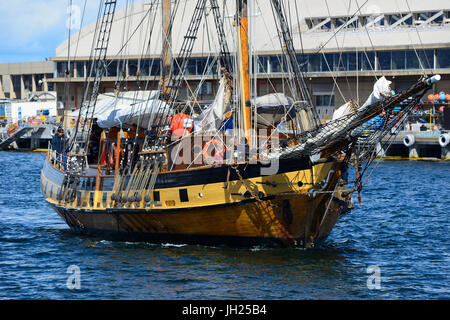 Square rigged brigantine sailing ship Zebu moored at the Albert Dock ...