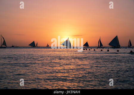 Thailand, Ko Samui. Light surf hitting the beach Stock Photo - Alamy