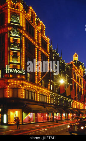 Harrods, night illuminations, London England UK illumination ...
