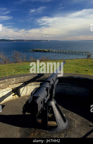 Battery Thomas Wansboro gun, Fort Flagler State Park, Washington Stock ...