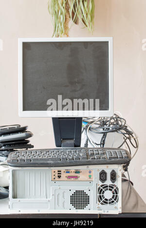 old computer accessories for electronic recycling Stock Photo - Alamy