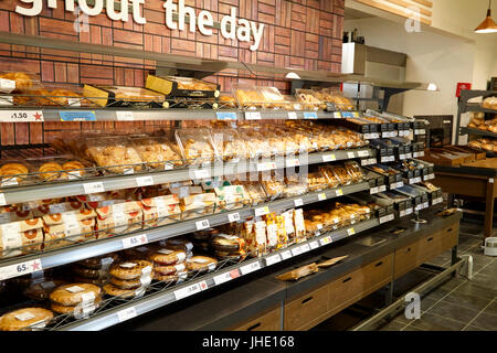 Bread in Tesco supermarket. UK Stock Photo - Alamy