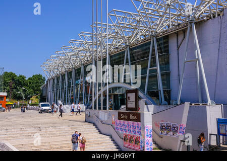 Sete Rios terminal in Lisbon Stock Photo - Alamy