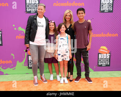 Abby Wambach, Glennon Doyle Melton and Kids arrives at the Nickelodeon ...