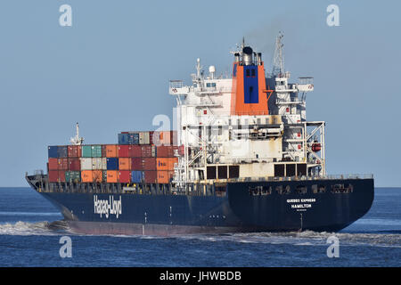 Hapag-Lloyd "Quebec Express" container ship in the English Channel ...