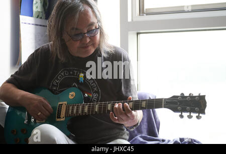 S. Korean singer Han Dae-soo South Korean singer Han Dae-soo poses for ...