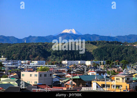Mount Fuji View from Haijima Railway Station in Akishima city Western ...