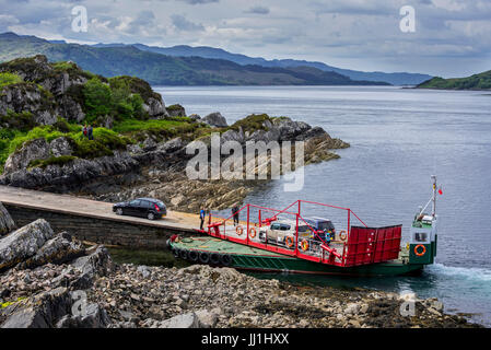 The Skye Ferry between Glenelg & Kylerhea the last manually operated ...