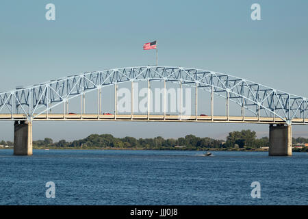 The Blue Bridge, Pasco-Kennewick, Washington State, USA Stock Photo - Alamy