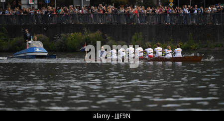 Heidelberg, Germany. 20th July, 2017. Britain's Prince William (2.f.l ...
