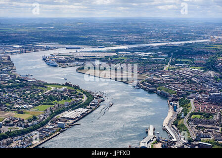 The River Tyne, Jarrow, North East England, UK Stock Photo - Alamy