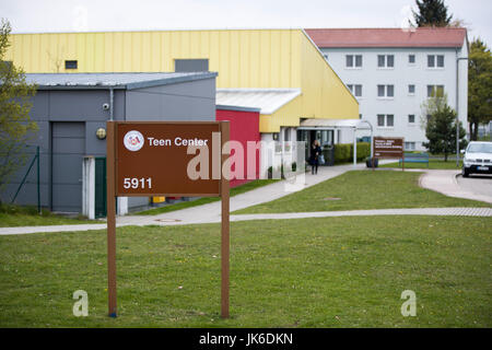 Ansbach, Germany. 27th Apr, 2017. The Captain of the US Army Scott ...