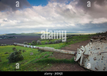 Israel, Golan Heights, MItzpe Quneitra, turret of Israeli tank points ...
