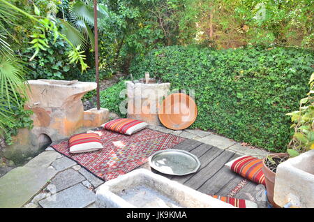 Moroccan tea rooms Stock Photo - Alamy