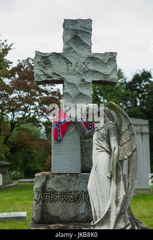 The Civil War, graves of Confederate soldiers in Hollywood Cemetery ...
