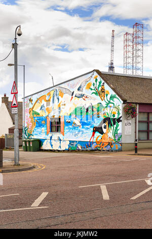Invergordon Mural Trail: street art to empower the urban community ...