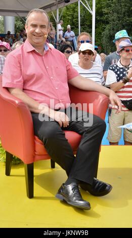 ARD - Immer wieder Sonntags. Daniel und Patrice Aminati während der ARD ...