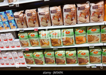Flour packings in a supermarket Stock Photo - Alamy