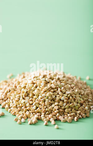 raw green buckwheat healthy ingredient Stock Photo - Alamy