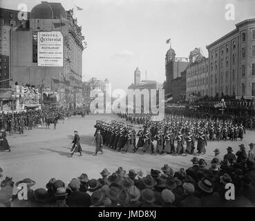 Woodrow Wilson Inauguration, (Washington, D.C.), Mch. 4 (i.e., March 5), 1917 Stock Photo - Alamy