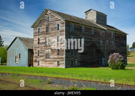 Historic Oakesdale Flour Mill. The historic Oakesdale Flour Mill beside ...