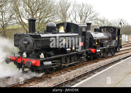 GWR pannier tank No 1369 (left) and Beattie well tank No 30587 coupled ...