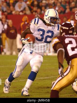 Landover, MD - October 27, 2002 -- Redskin wide receiver Derrius ...