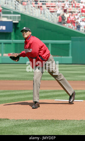 President William Howard Taft at baseball game with Philander Knox, and ...