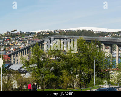 Tromsø Bridge (Tromsøbrua) is a cantilever road bridge that crosses ...