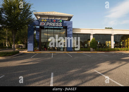 Rooms To Go Express Store Leesburg, Florida USA Stock Photo - Alamy