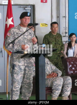 U.S. Army Maj. Gen. James Isenhower III, Commanding General, 1st ...