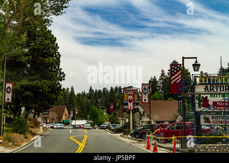 Downtown Crestline California a year round recreation destination Stock ...