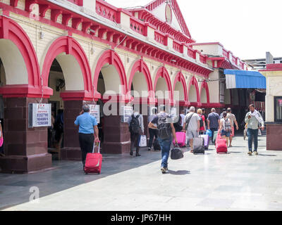 Gorakhpur Railway Station, Gorakhpur, Uttar Pradesh, India Stock Photo ...