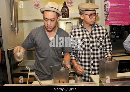 Jabbawockeez - Ben Chung AKA B-Tek & Joe Larot at the Jabbawockeez ...