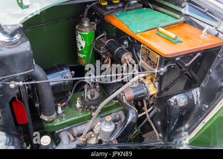 Morris Minor Engine Stock Photo - Alamy