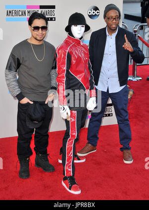 (L-R) Jabbawockeez - Joe Larot, Kevin Brewer, Jabbawockee, Phil Tayag ...