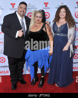 Lou Pizarro, Sonia Pizarro & Lyndah Pizarro of "Operation Repo" at The ...