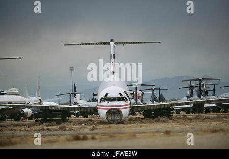 Boeing 727 jet scrap yard at Roswell, New Mexico Stock Photo - Alamy