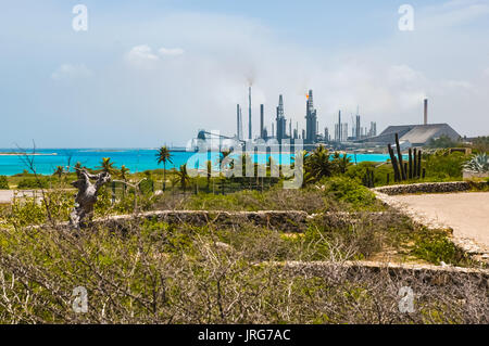 Rogers Beach - Aruba and refinery Stock Photo - Alamy