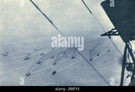 The convoy system in action WW1 Stock Photo - Alamy