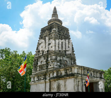 Main stupa of Mahabodhi Temple Complex in Bodh Gaya, India Stock Photo ...